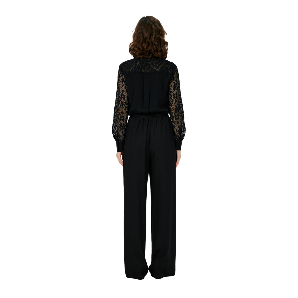 Louise Top – The Gold Parrot